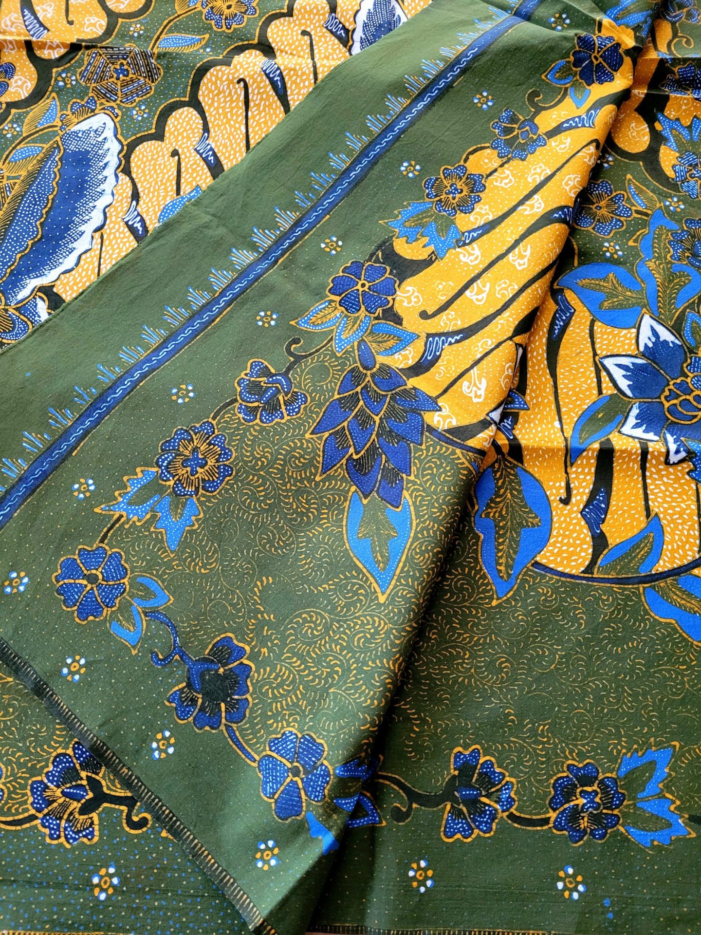 Batik Hokokai Tulis HT1433 te koop - Rinie Batiks