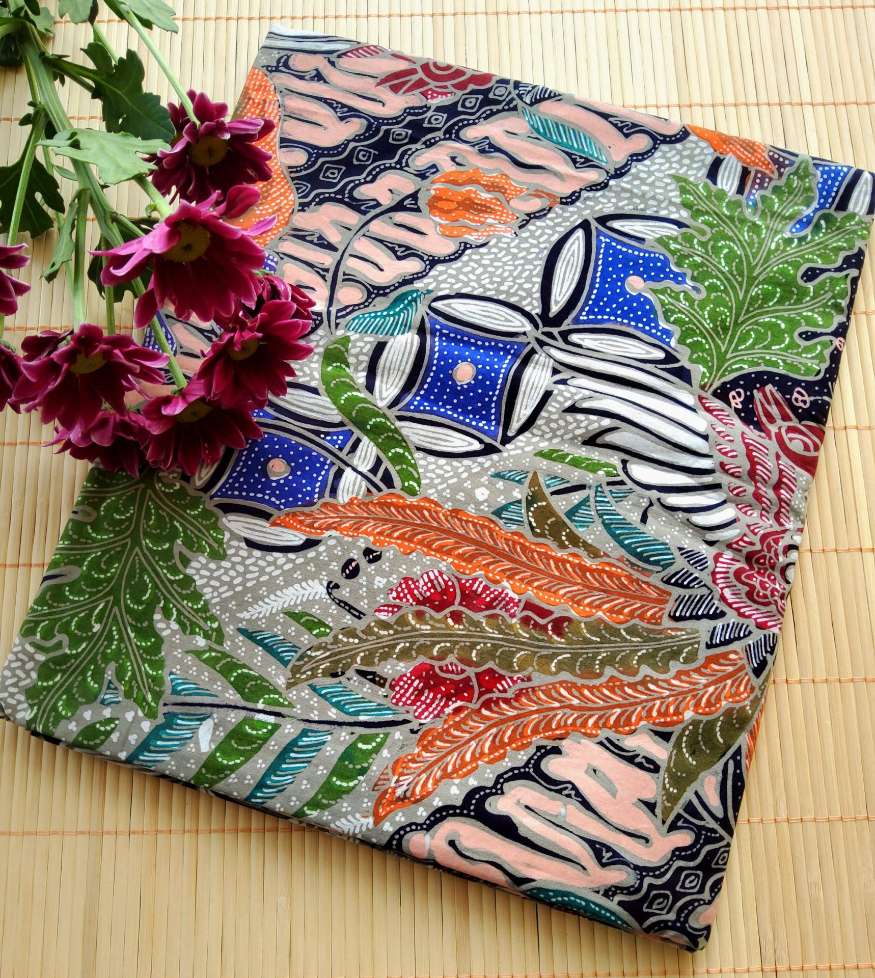 Batik Hokokai Tulis HT1634 te koop - Rinie Batiks